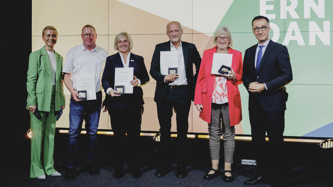 Agroforestry Farmer Thomas Domin Receives Highest Honor from the German ...